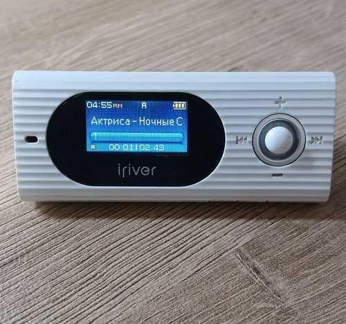 Олдскул mp3 плеер iriver t60 1g белый