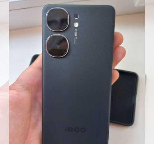 vivo iQOO Neo9, 12/256 ГБ