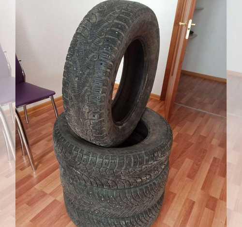 Pirelli Carrier Winter 195/65 R15 92