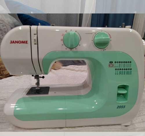 Швейная машина janome 2055