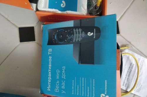 2 тв-приставки и wi-fi роутер Ростелеком