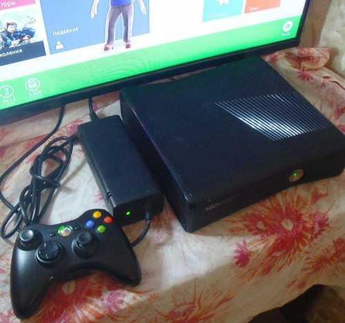 Xbox 360 Slim 250 гб-прошит фрибут   42 игры