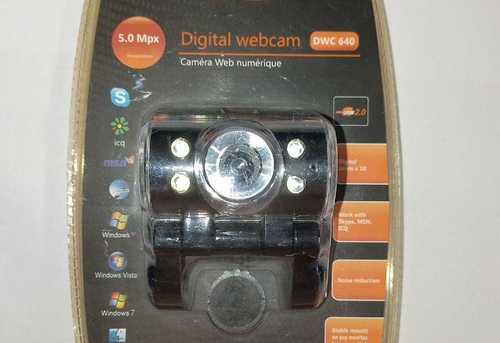 Продам Новую, в упаковке веб камеру denn DEC 640