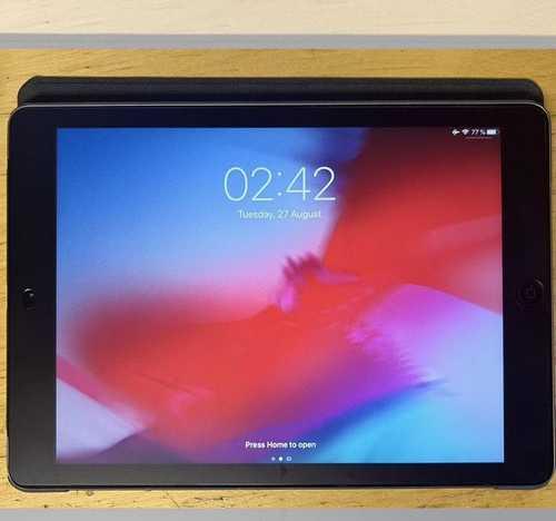 iPad Air 16GB WiFi Cellular A1475 Space Gray