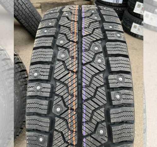Gislaved Nord Frost Van 2 215/65 R15C 104T