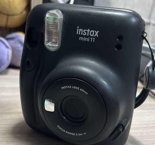 Фотоаппарат моментальной печати instax