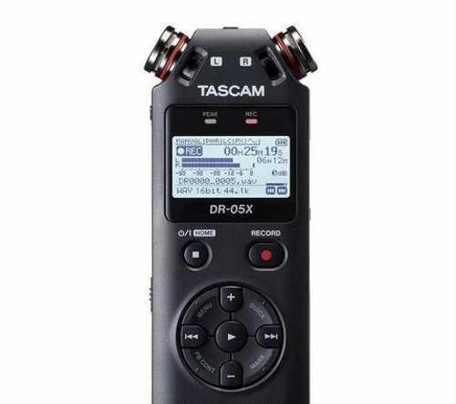 Портативный цифровой диктофон Tascam DR-05x