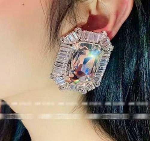 Серьги с крупным камнем poison drop