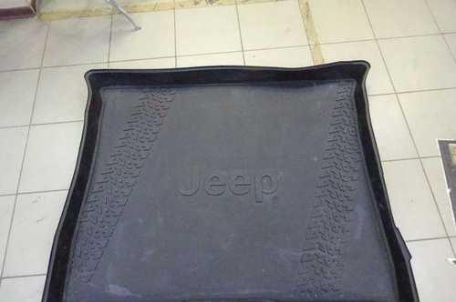 Коврик в багажник jeep Grand Cherokee 2014