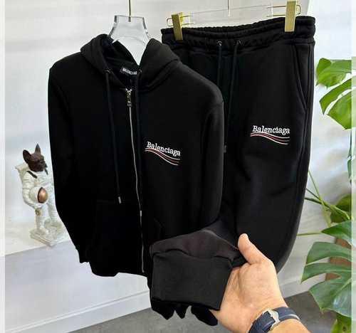 Спортивный костюм Balenciaga с капюшоном