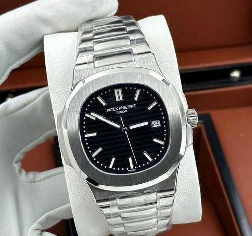 Patek Philippe nautilus механика