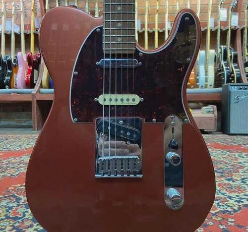 Fender Player Plus Nashville Telecaster Pau Ferro FB Aged Candy Apple Red 2023