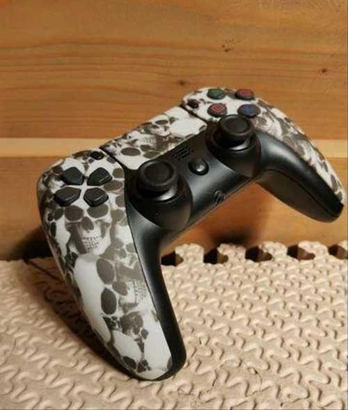 Dualshock 4 в корпусе dualsense