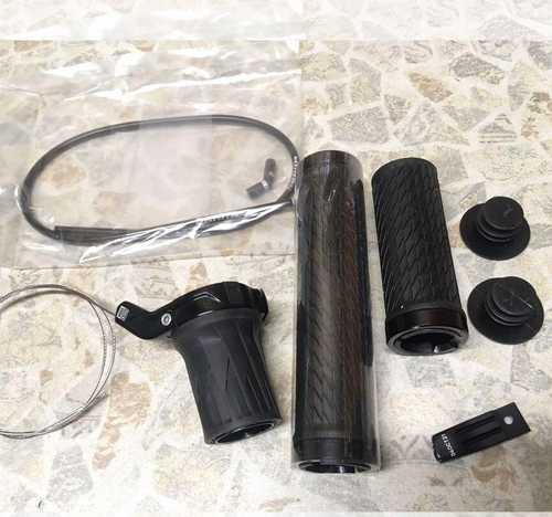 Манетка блокировки RockShox TwistLoc FullSprint