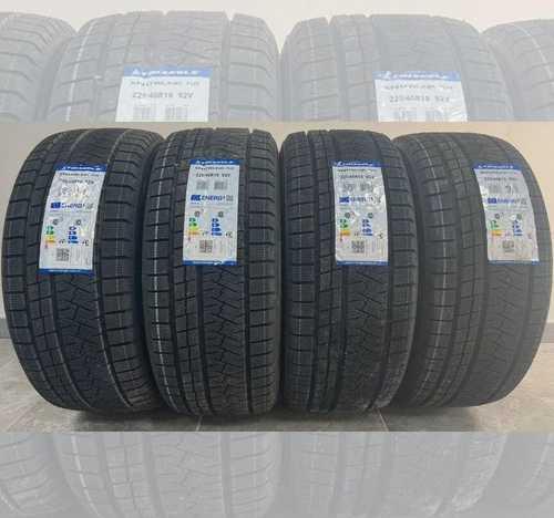 Triangle Snowlink PL02 235/45 R19 99V