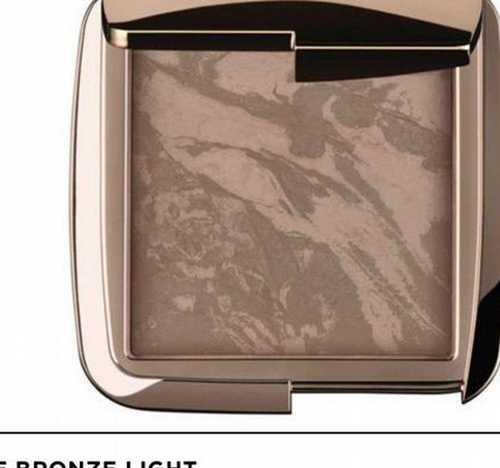 Ambient lighting bronzer Hourglass