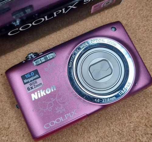 Изящный Nikon coolpix s2700 с коробкой