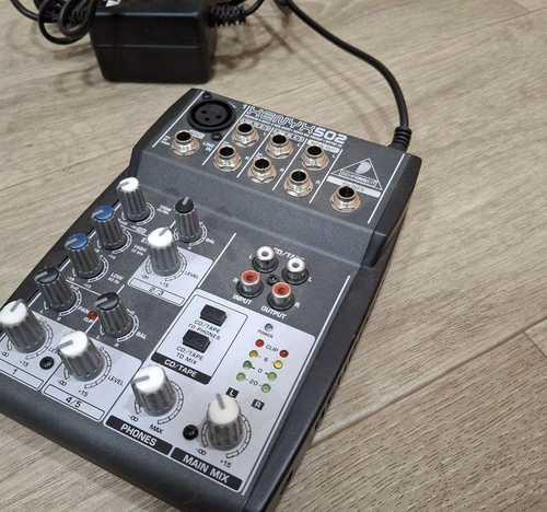 Микшерный пульт behringer xenyx 502