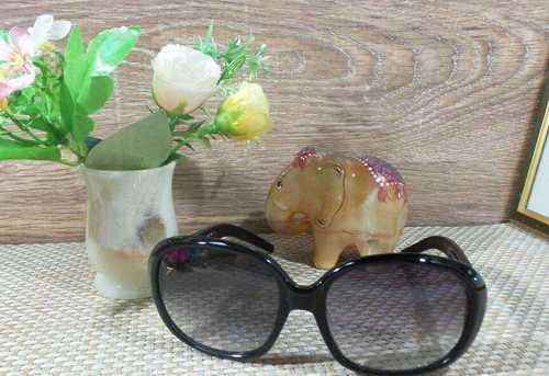 Солнцезащитные очки женские Fendi