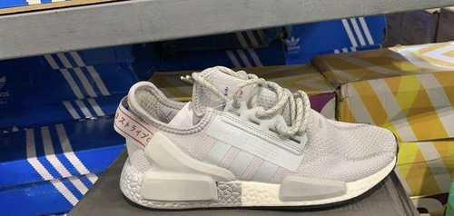 Кроссовки Adidas NMD R1 V2