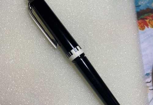 Перьевая ручка montblanc пианино