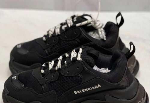 Balenciaga Triple s Clear sole sneakers