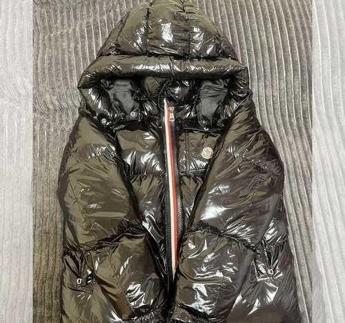 Пуховик moncler