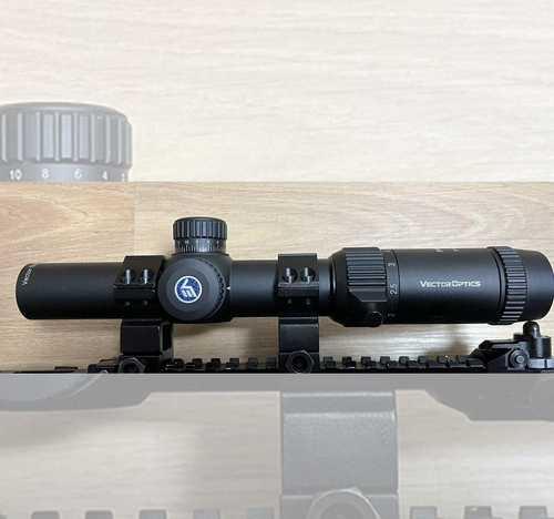 Оптический прицел vector optics forester 1-5x24