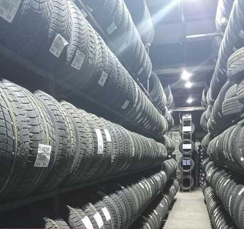 Kumho WinterCraft SUV Ice WS31 205/60 R16 90P