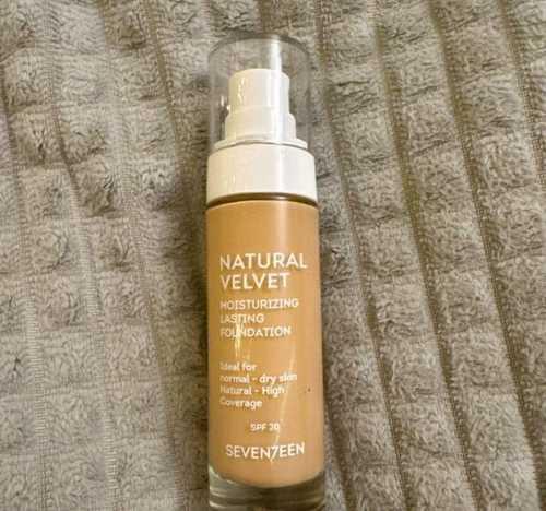 Тональный крем seven7EEN natural velvet long