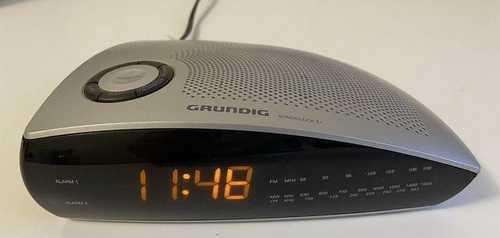 Grundig/ Радиоприёмник/ Будильник/ Часы