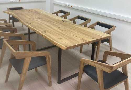 Большой обеденный стол из дерева