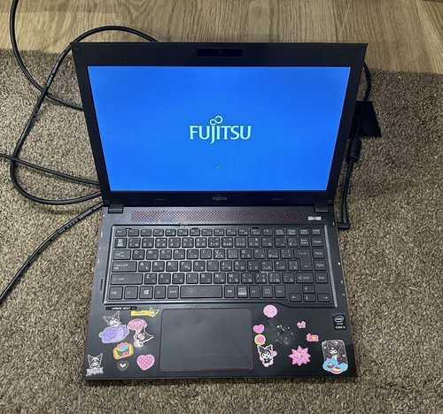 Fujitsu lifebook uh55/t 14.0/i3-4/4/hdd1000