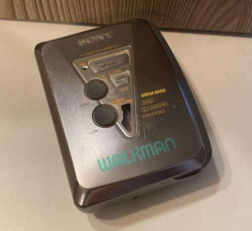 Кассетный плеер Sony Walkman WM-EX382