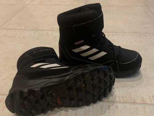 Зимние ботинки adidas terrex