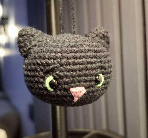 Череый кот