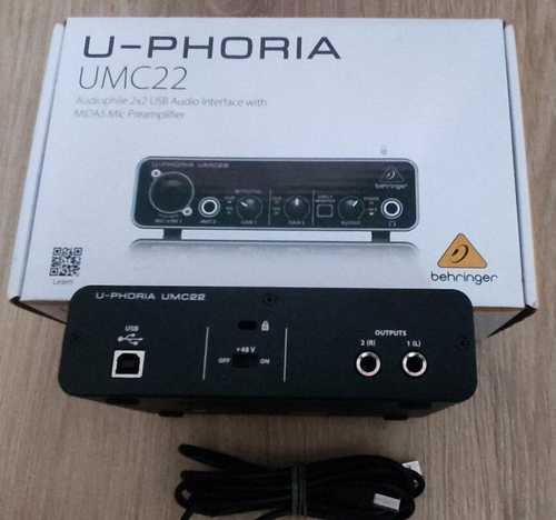 Внешняя звуковая карта behringer umc22