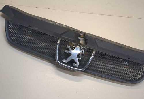 Решетка радиатора Peugeot 406, 2002