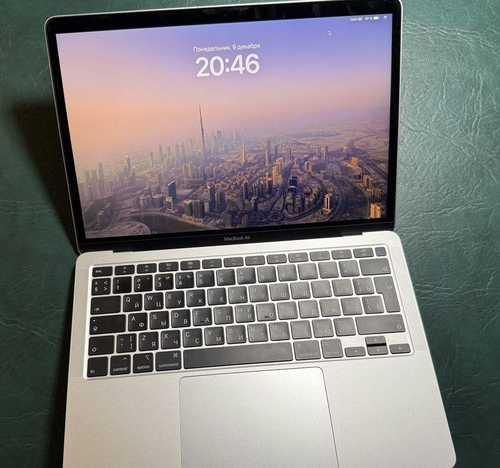 Apple MacBook Air 13 i5 16/256 A2179