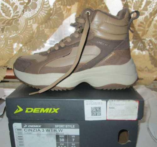 Demix Cinzia 3. eur-39 кроссовки высокие зимние