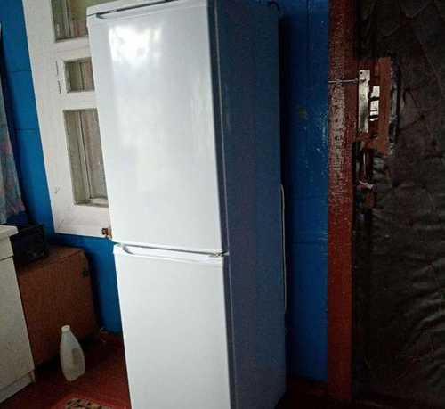Холодильник бу Бирюса 120 в эксплуатации 2 года