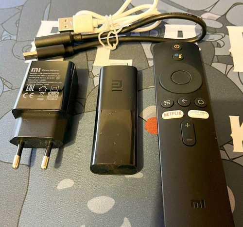 Приставка Xiaomi Mi tv stick