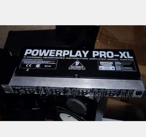 Behringer HA4700 Powerplay Pro XL