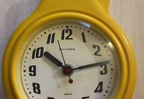 Часы настенные янтарь (кварцевые)