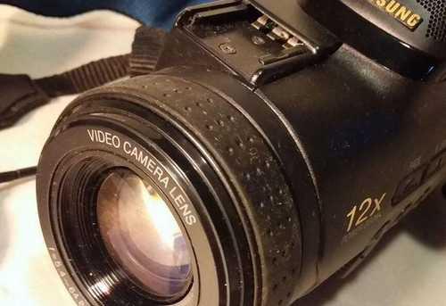 Видеокамера Samsung VP-U12