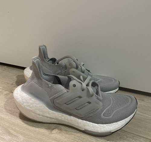 Кроссовки adidas ultraboost 22, 35 размер