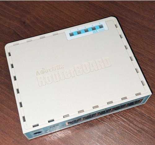 Mikrotik HEX RB750Gr2