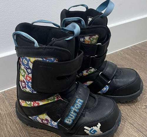 Сноубордическте детские ботинки burton grom 1k