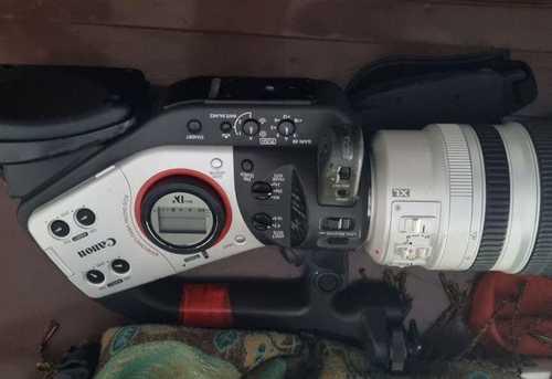 Видеокамера Canon XL