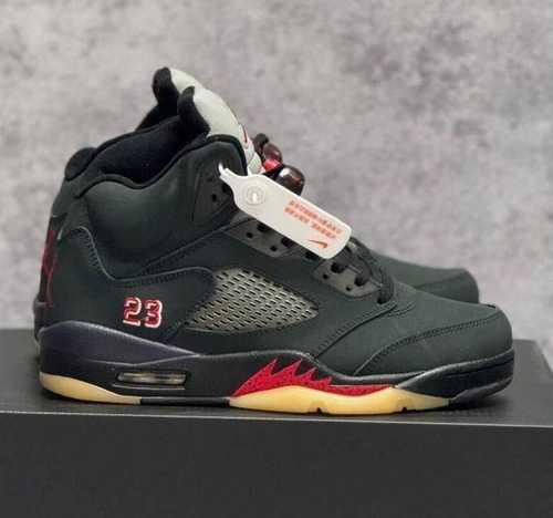 Nike Air Jordan 5: Защита от дождя Gore-Tex